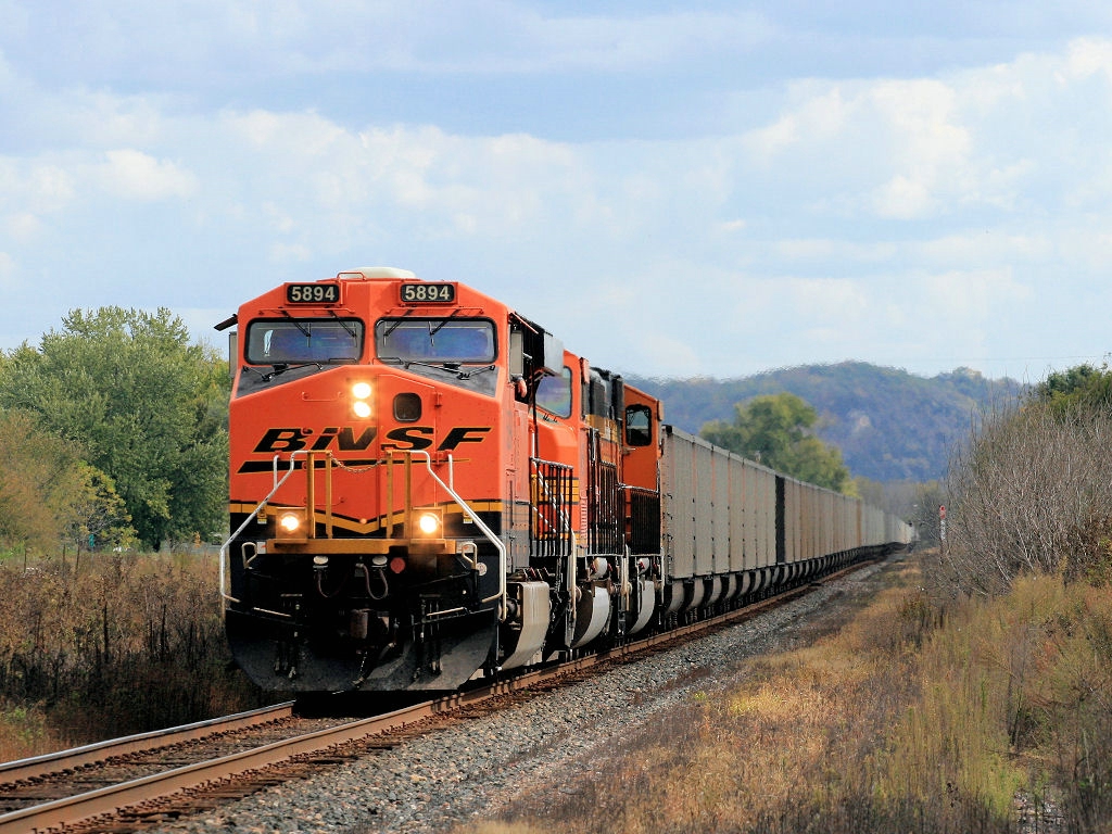 BNSF 5894